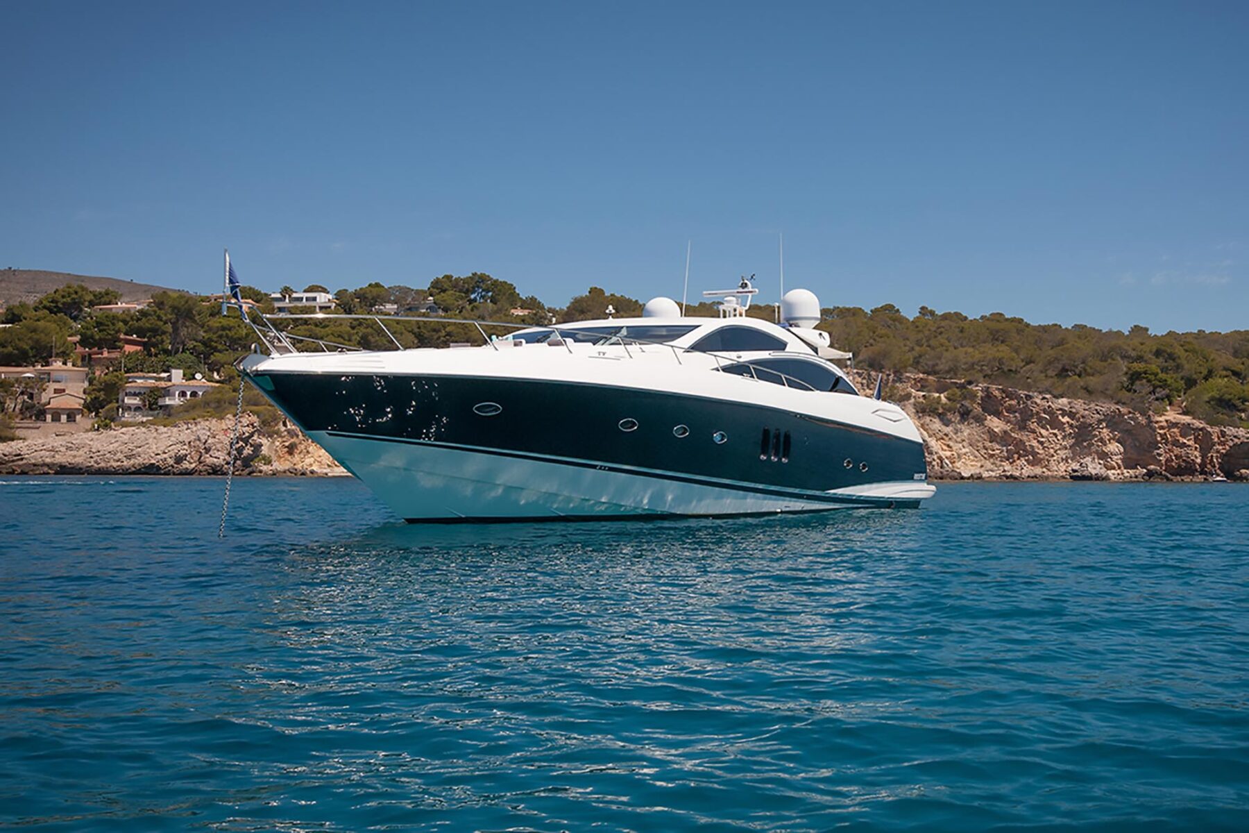 Sunseeker Luxury Motor Yacht Charter Froggy | Moncada